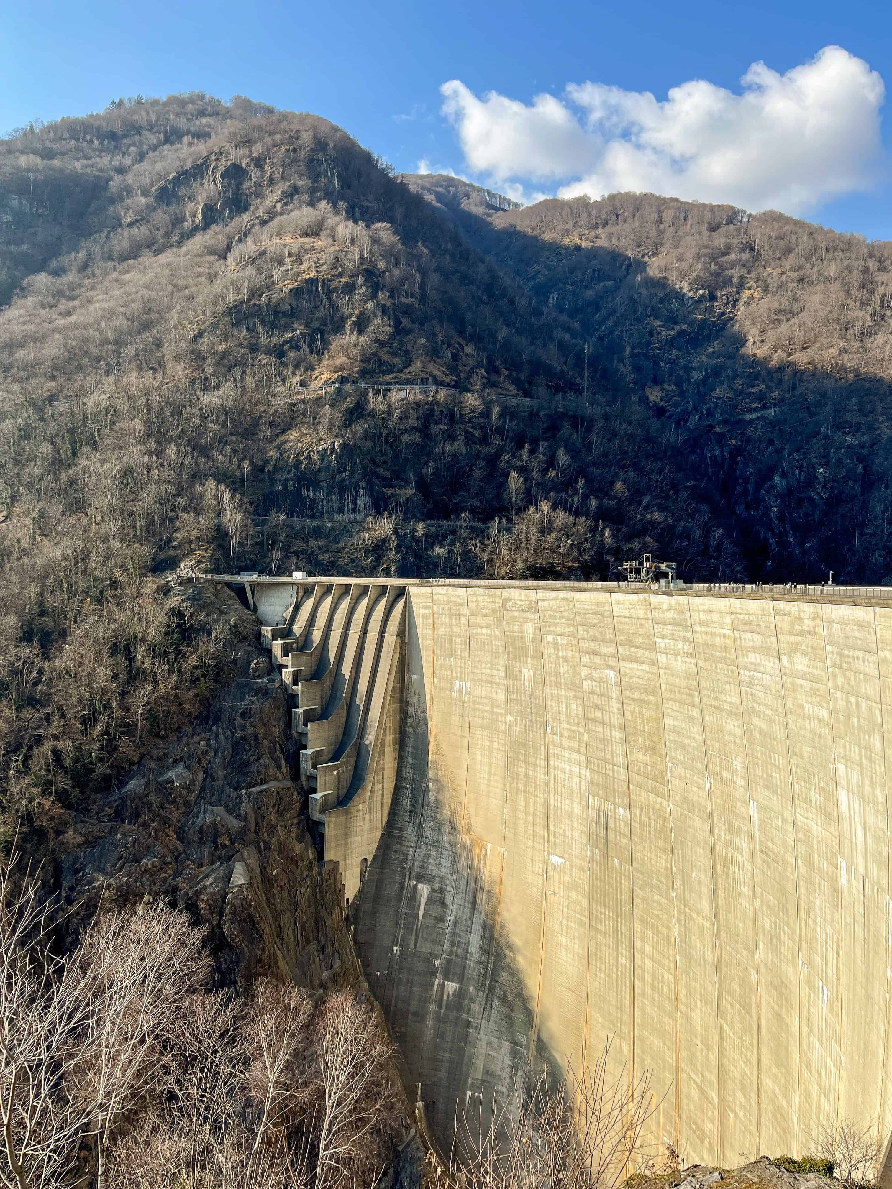 Verzasca dam - Adventures of Ace